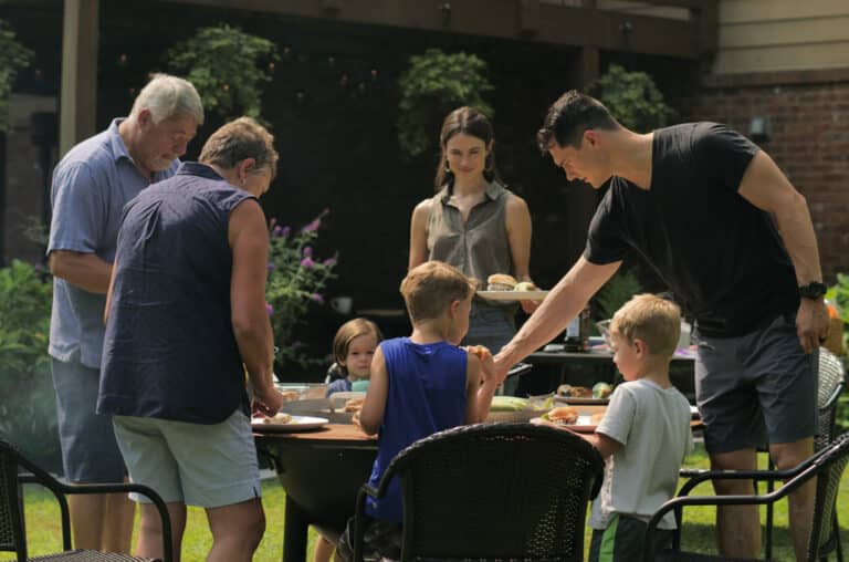 The ultimate 5-in-1 outdoor grill table.